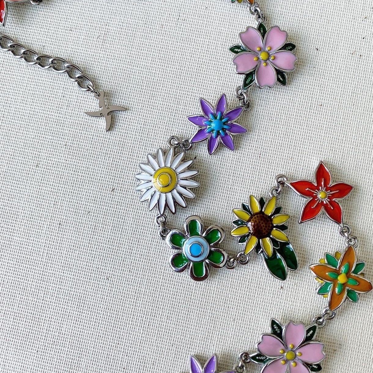 Enamel Flora Chain (Stainless Steel) – Kuyashii Jewelry